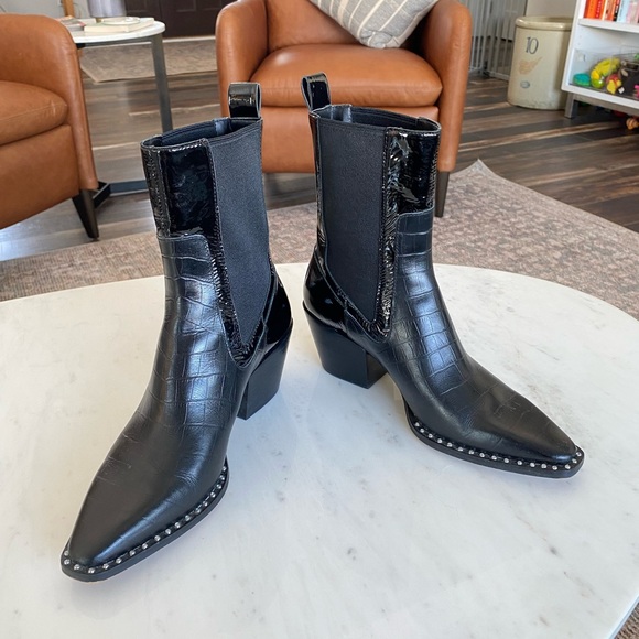 Dolce Vita | Shoes | Dolce Vita Sabren Croco Print Leather Studded ...